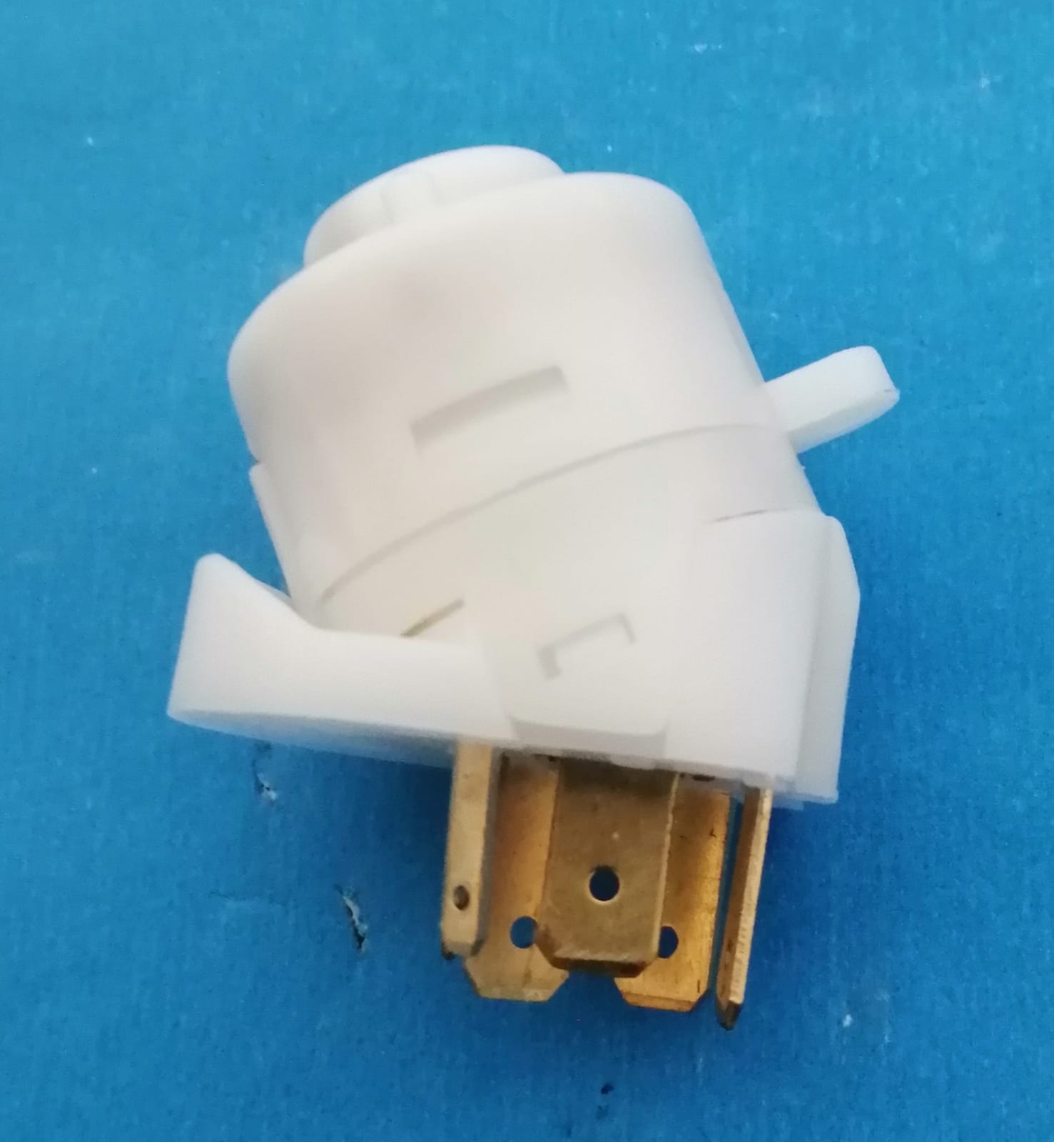 P5-PA04: PASTILLA ARRANQUE 6 PT SED/COMBI MV* – Autopartes Nanni ...